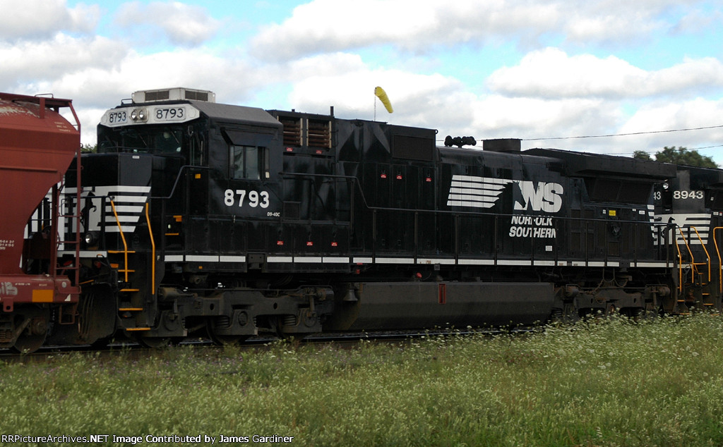 NS 8793